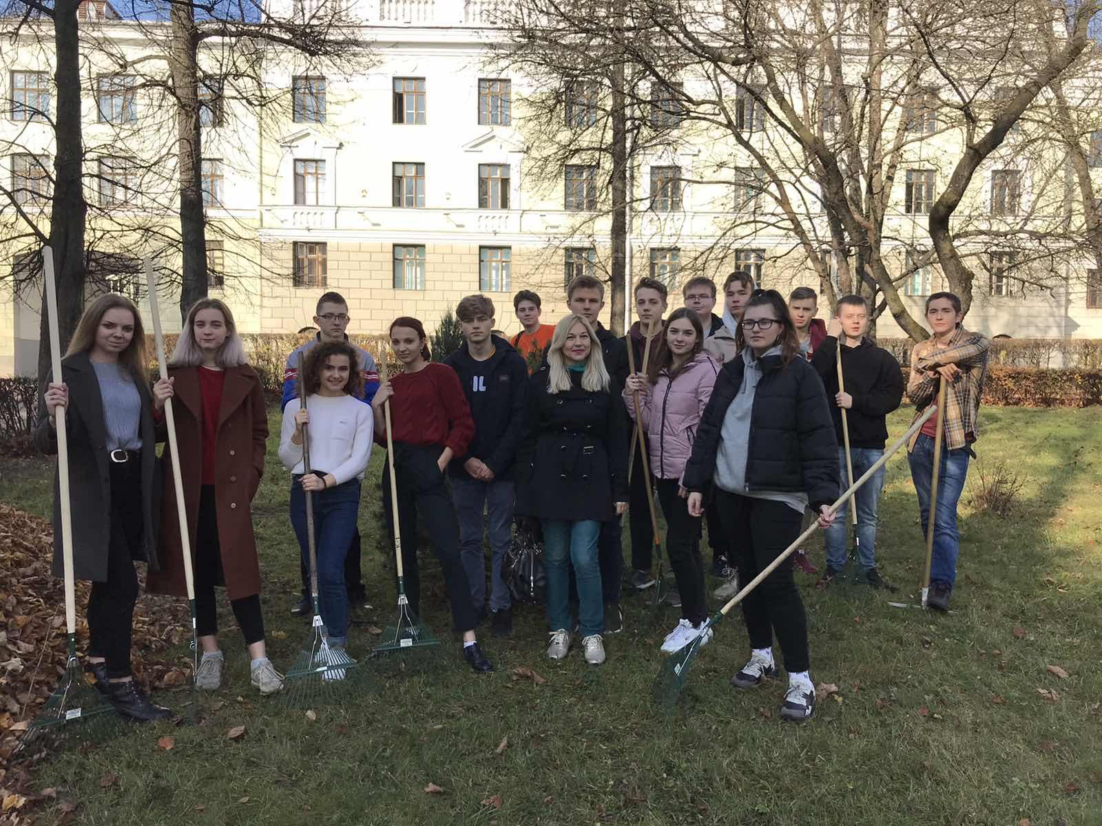 Наши первокурсники на субботнике – Белорусский национальный технический ...